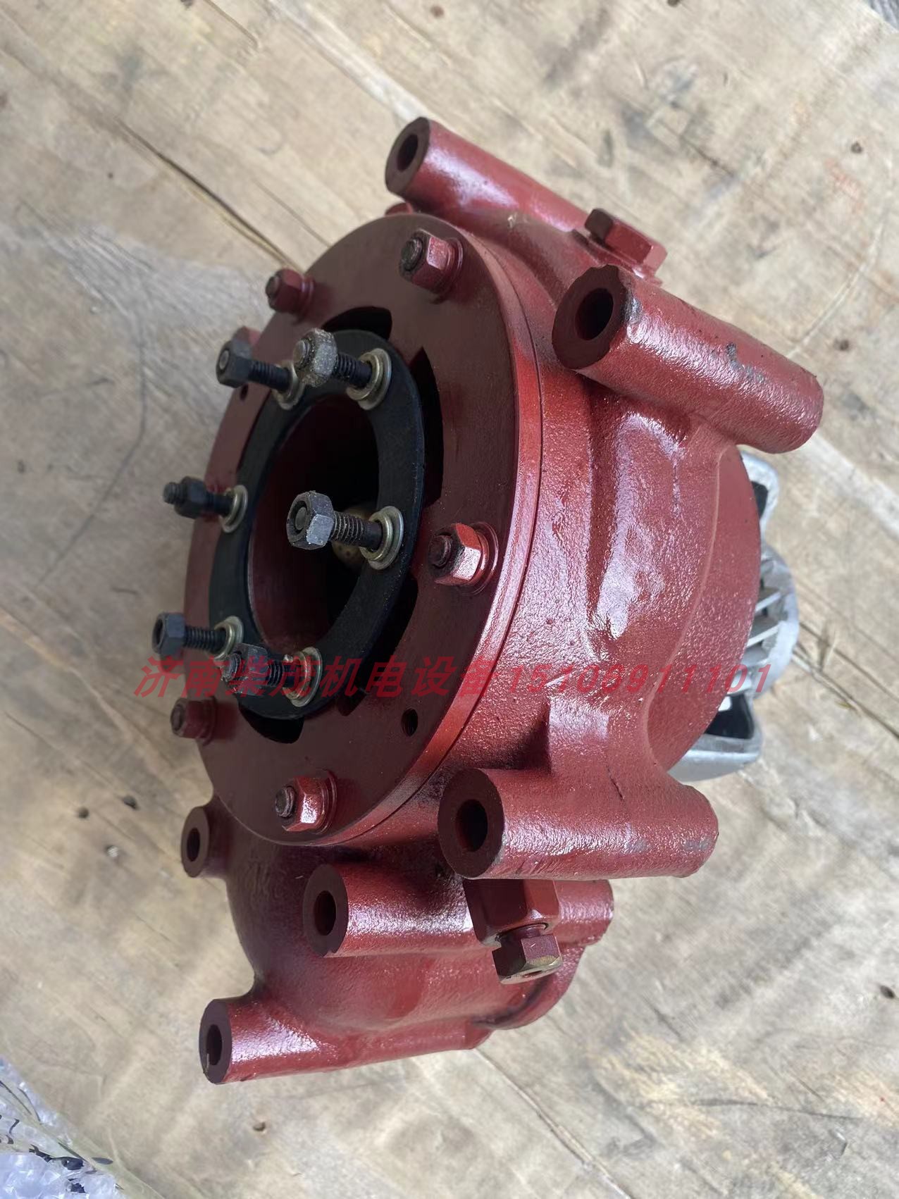 济柴12V190冷却泵胜动柴油机12VB.22.00B水封高温129.22.00淡水泵