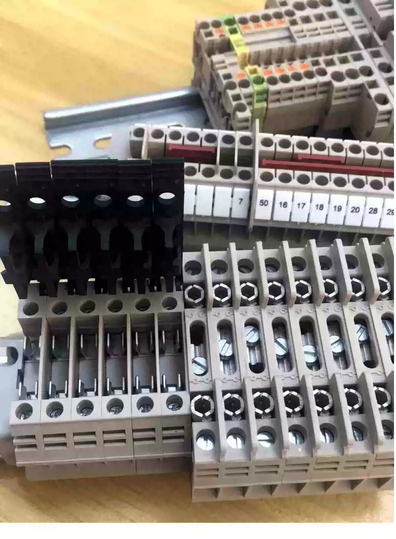 台湾町洋DK4N-TFL(5*20)保险丝接线端子熔断丝带LED灯24/48/220V