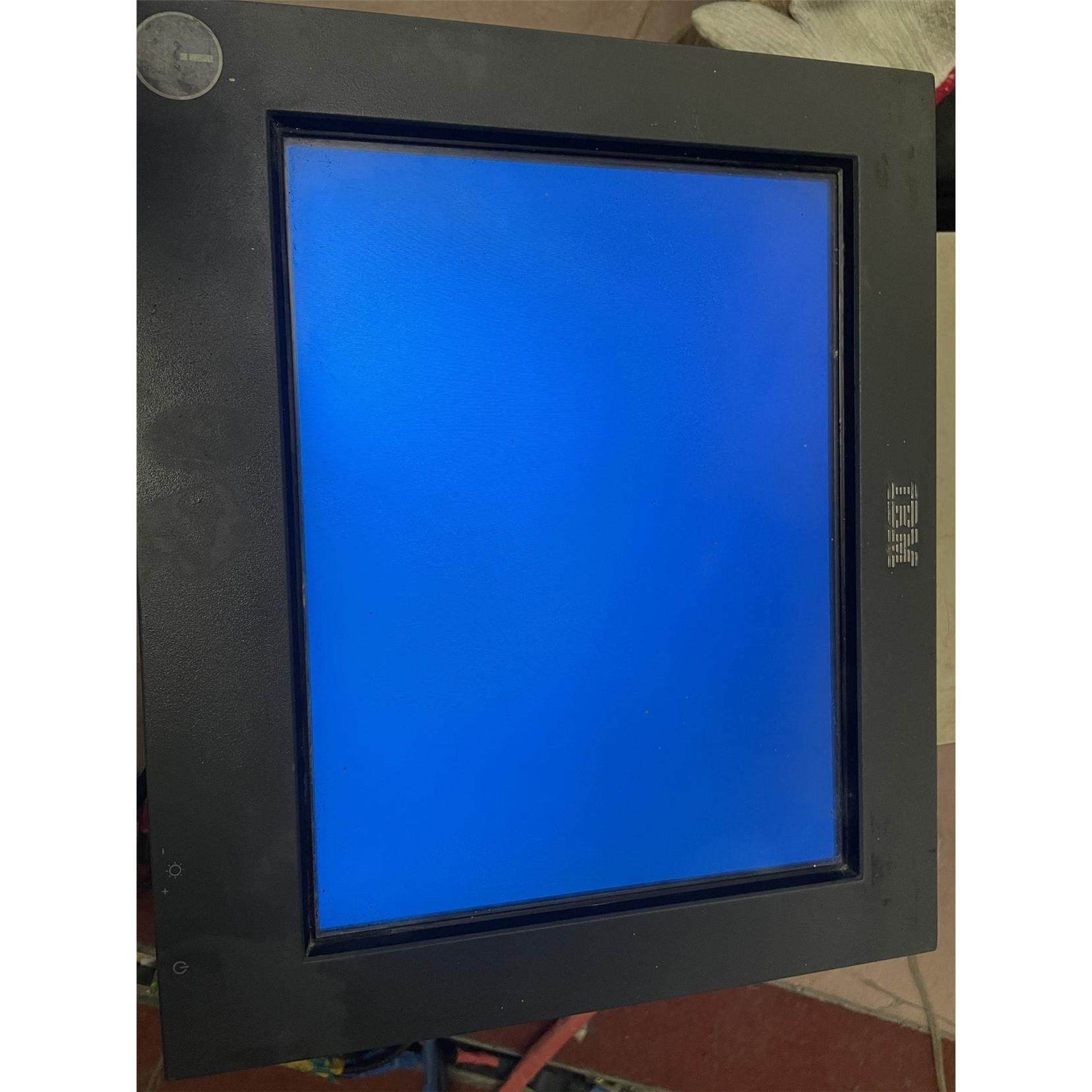 4820-2GD显示器ibm牌子 vga接口分辨率800x6议价