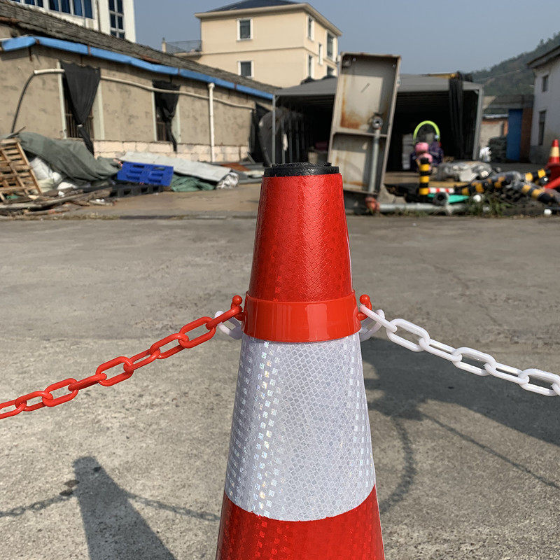 [USD 6.88] Rubber vertebrate ice cream barrel triangle road sign barrel ...