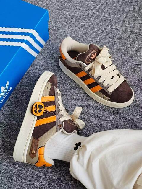 Adidas Adidas Clover Men and Women CAMPUS 00s Brown Orange Small ...