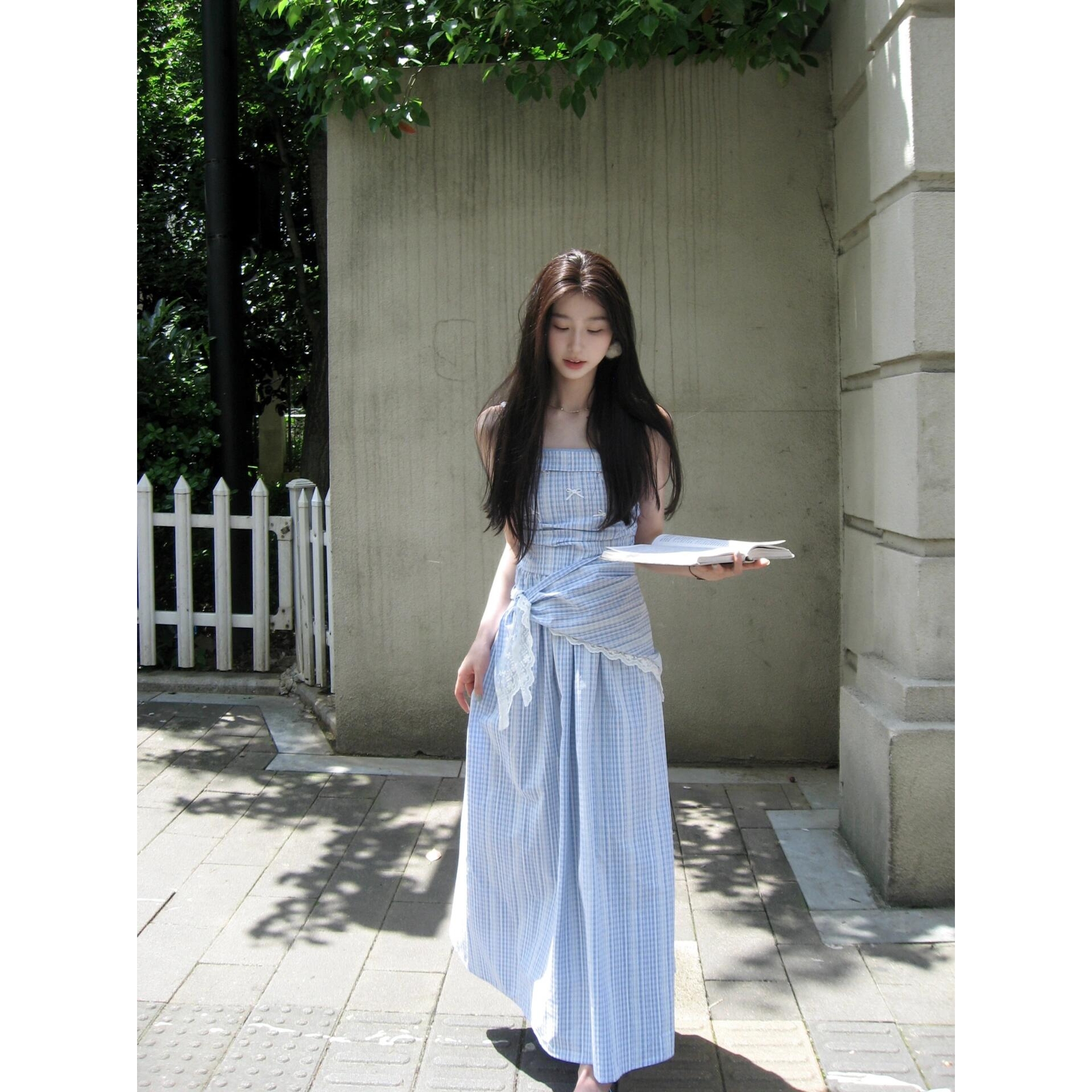 ur官方旗艦店藍色格紋抹胸吊帶洋裝女夏季法式高級感收腰顯瘦長-Taobao