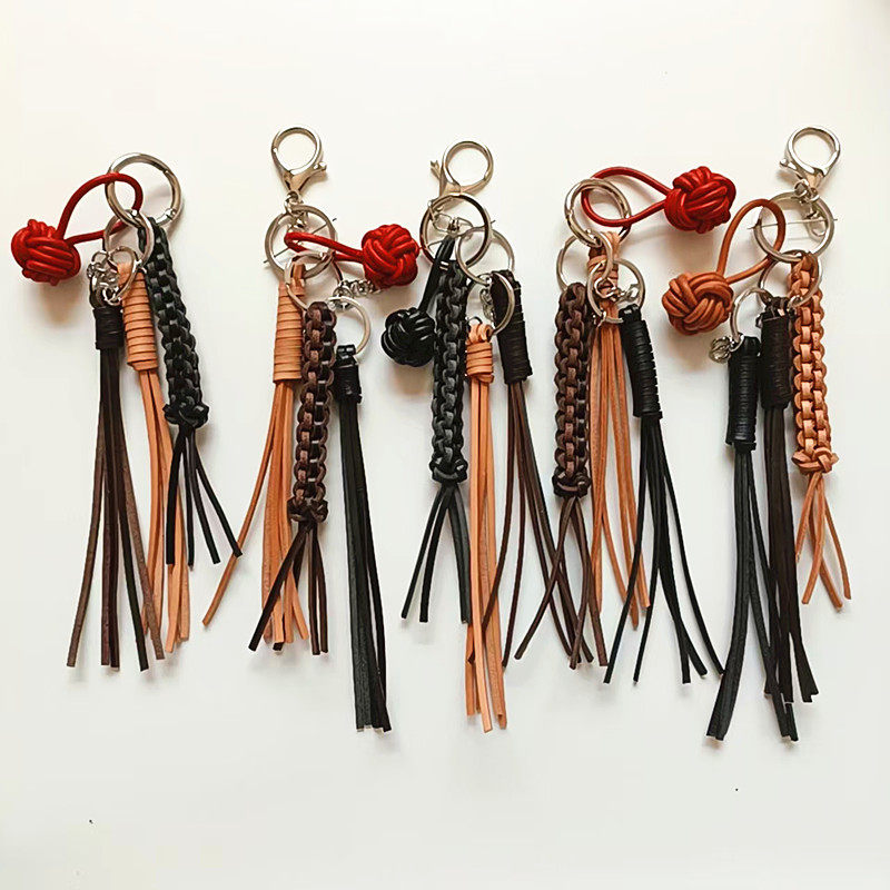 2025 new hand-braided leather cord keychain pendant, car chain couple ...