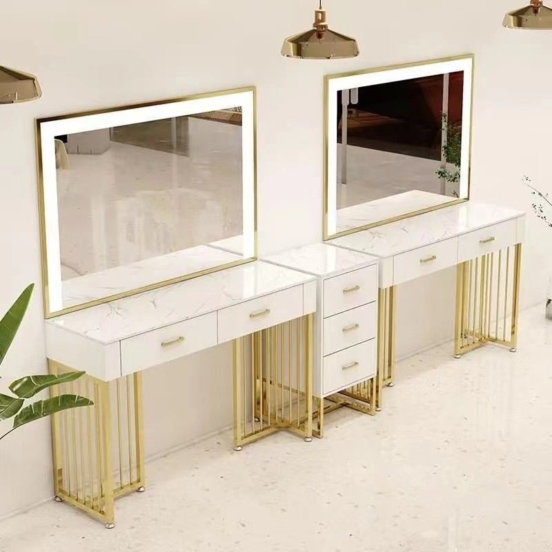 Marble vanity table: create your own personal photo studio! 💄 💍