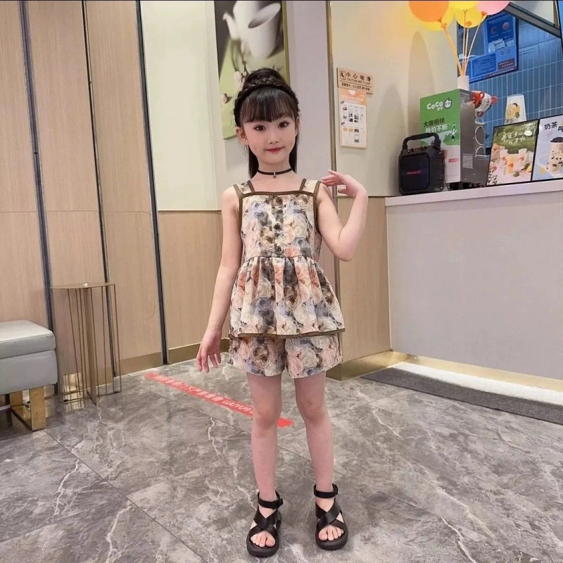 女童夏装2025新款套装玫瑰花吊带裙儿童背心夏短裤时髦碎花两件套