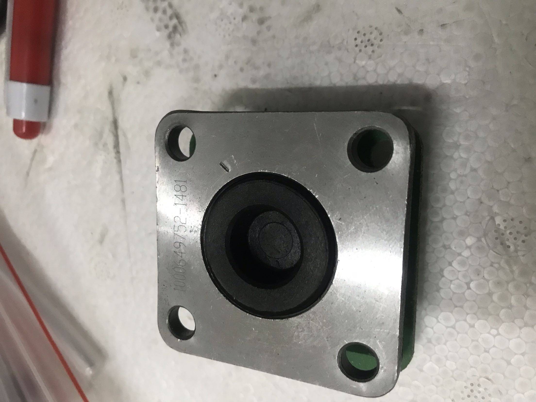 1000649736潍柴1000649752潍柴WP13发动机飞轮壳齿轮室加机油口盖