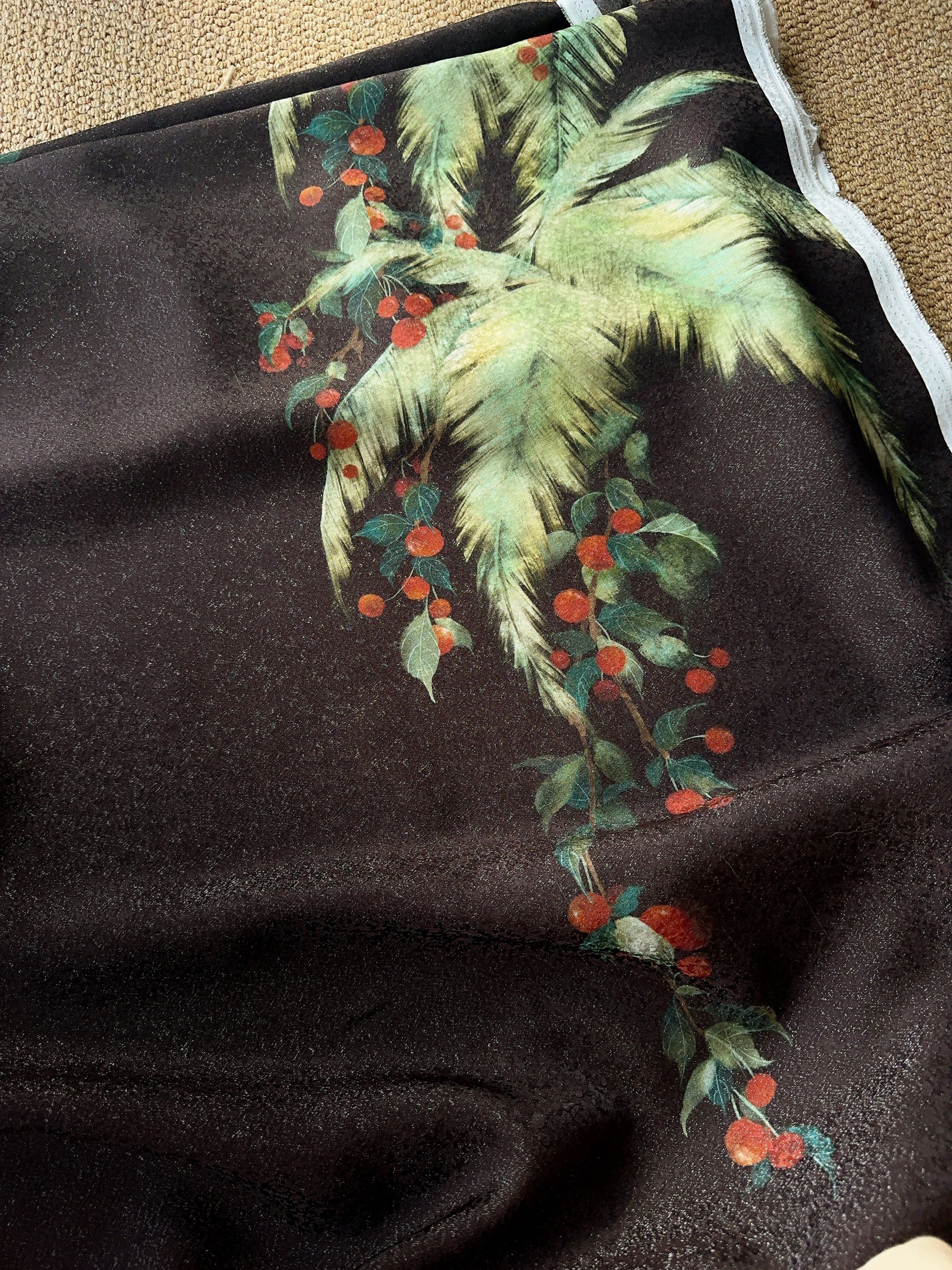 Bananaple cherry/silk blend silver tong fabric review | is this high ...