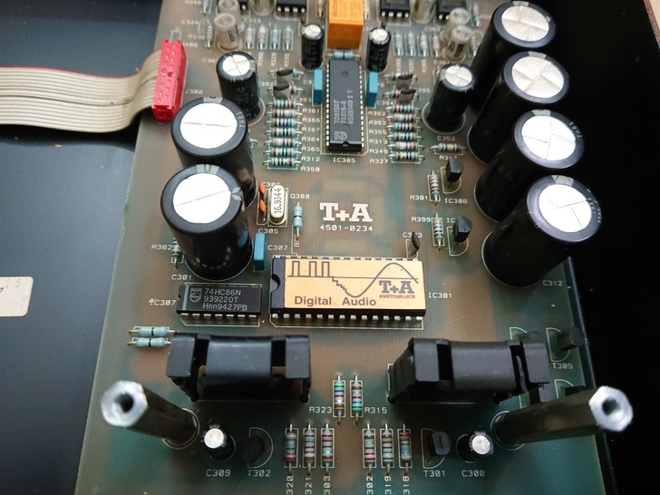 HIFIDIY论坛-德国T+A 1200R CD机 , 德国原产 CDM9+1547解码 - Powered by Discuz!