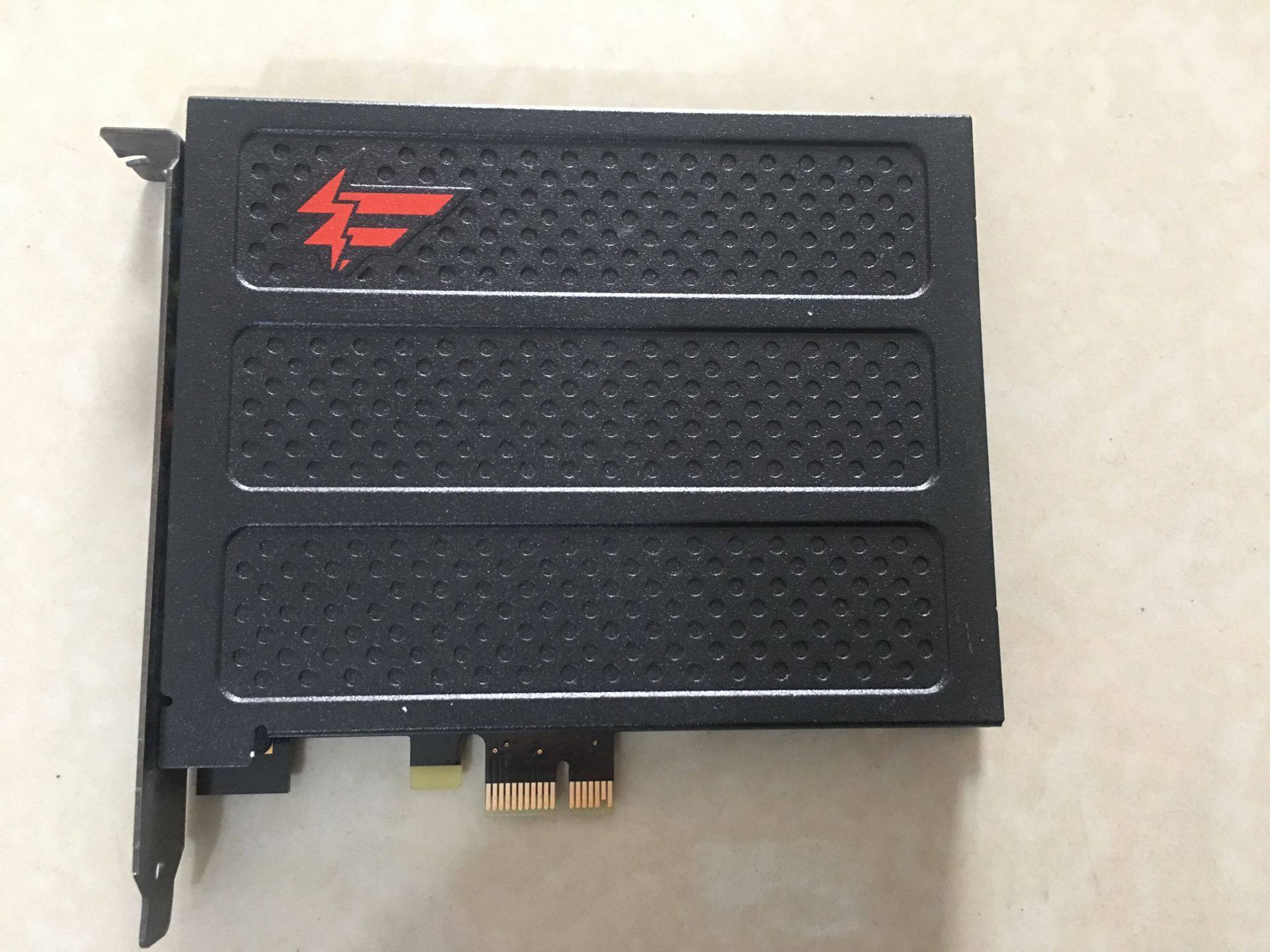 创新 SB0880 声卡 X-Fi Titanium 钛金超值版 创新声卡