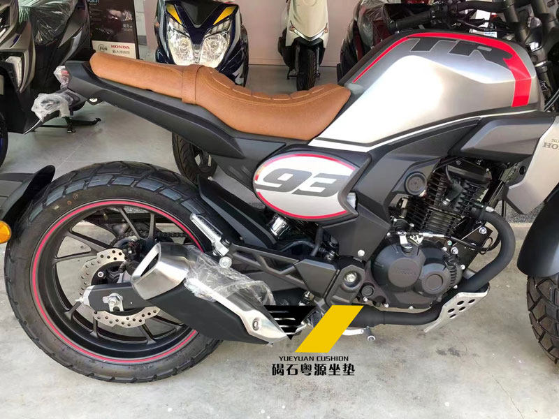 25年必買！本田CBF190TR改裝坐墊實測：降低原廠款，騎行舒適度飆升🔥