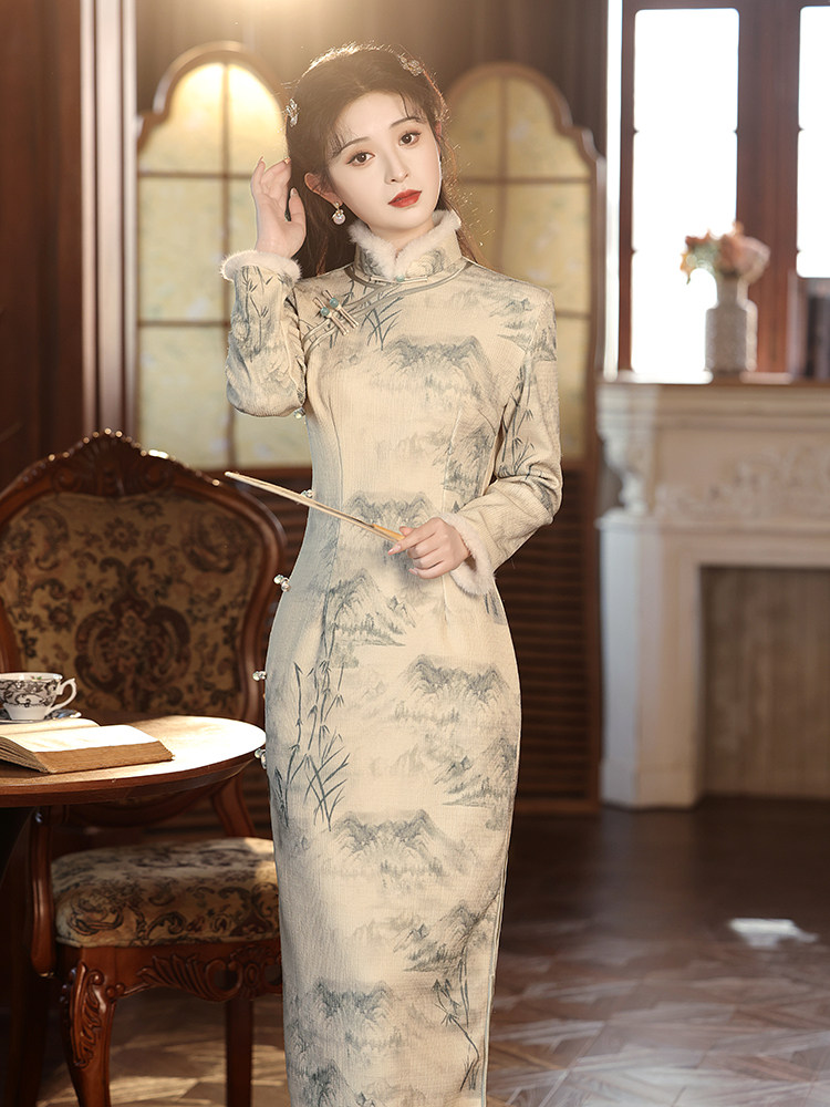 Exploring the Vibrant Patterns and Motifs in Modern Qipao Designs - The ...