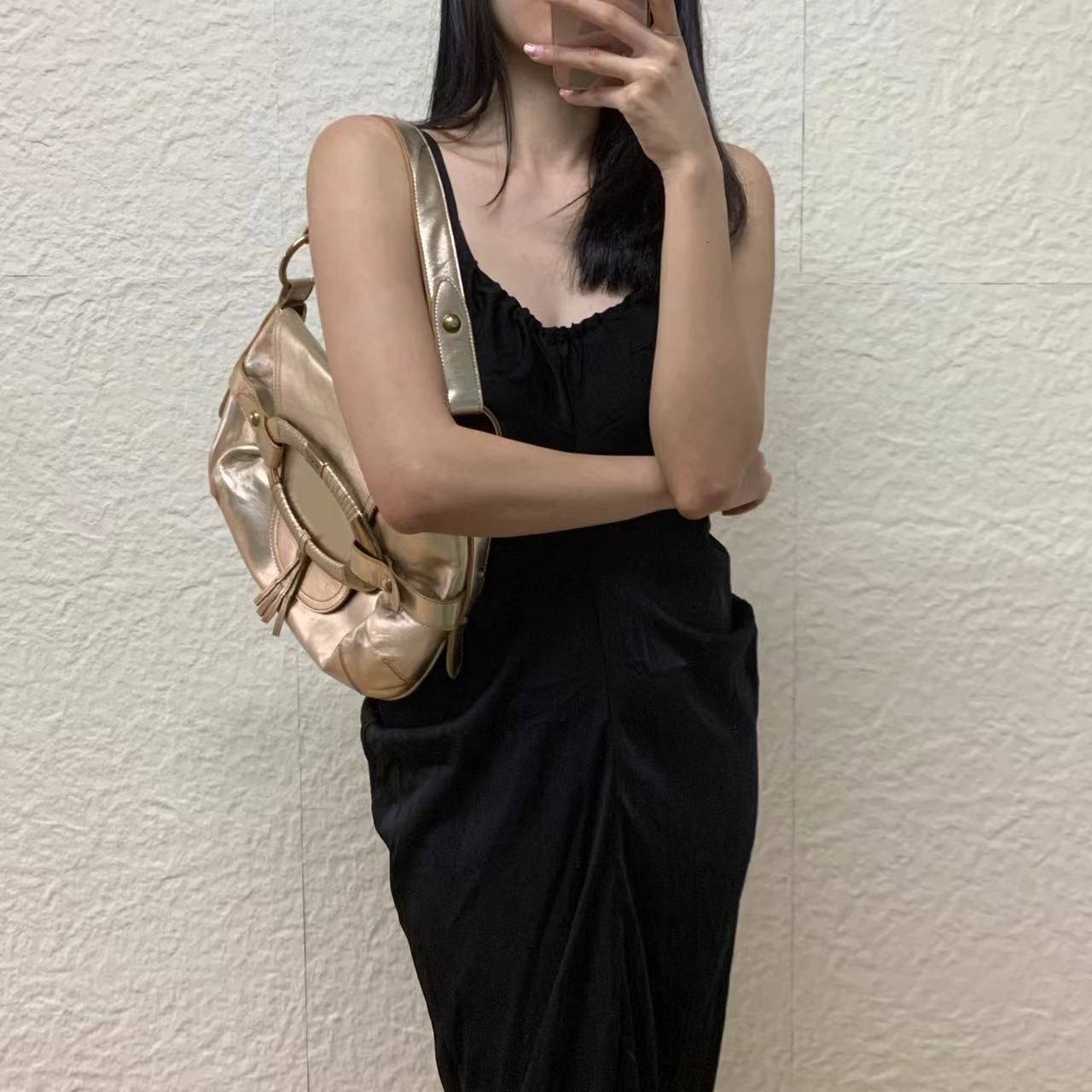 TODS 托德斯香浓金横版机车辣妹单肩腋下包-Taobao