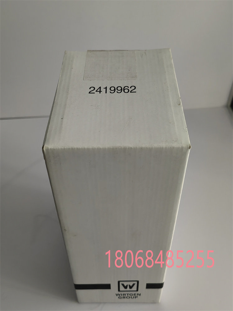 福格勒S1880L/S1900-3摊铺机机油滤芯2419962/2075488 维特根配件
