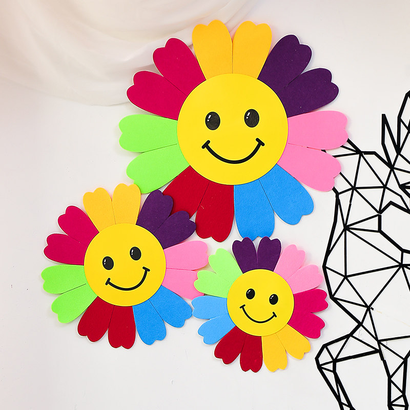 Colorful smiley sunflower hand bouquet 🎈 Essential props for children’s ...
