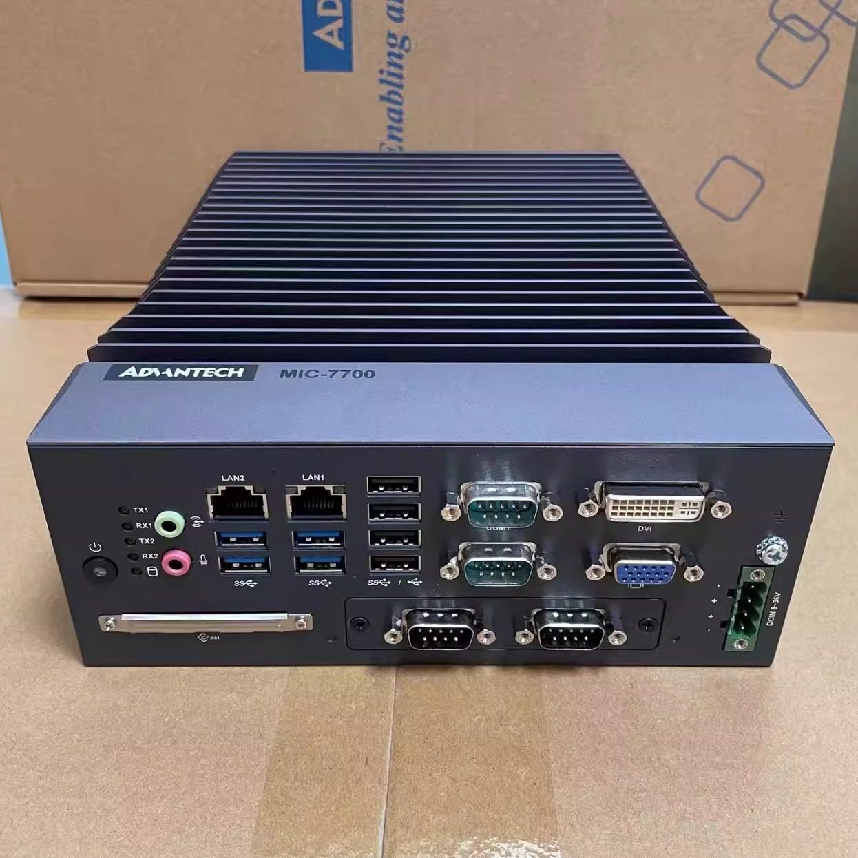 现货 研华MIC-7700H支持i5-6500代紧凑型嵌入式无风扇工控机正品