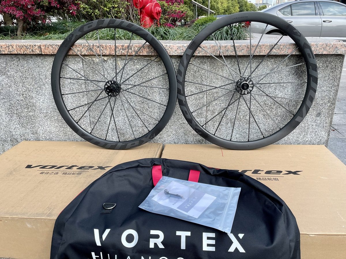 正規品! VORTEX N4 Disc チューブラー SHIMANO ホイールセット www.gothamgazette.com
