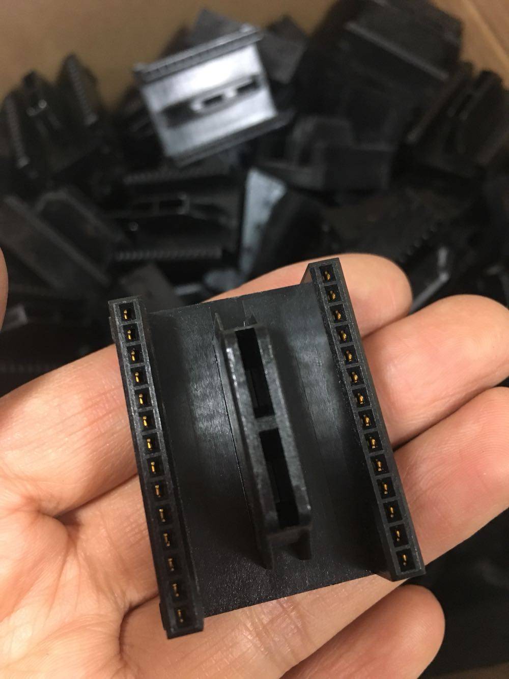 The original Siemens S7-300 series 720 2001-01 PC-GF20 PLC module U ...