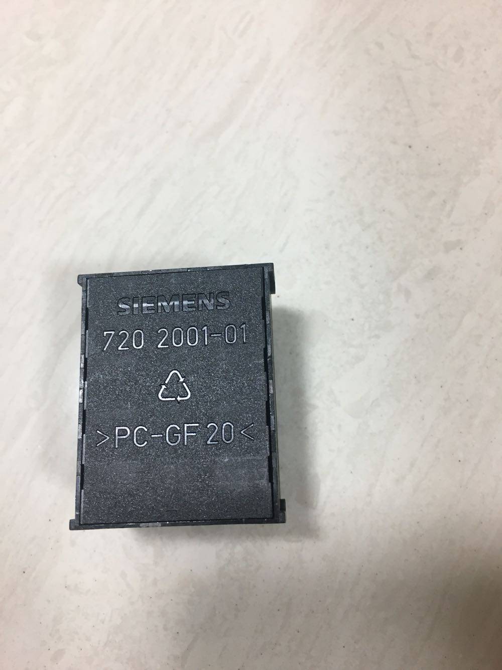 The original Siemens S7-300 series 720 2001-01 PC-GF20 PLC module U ...