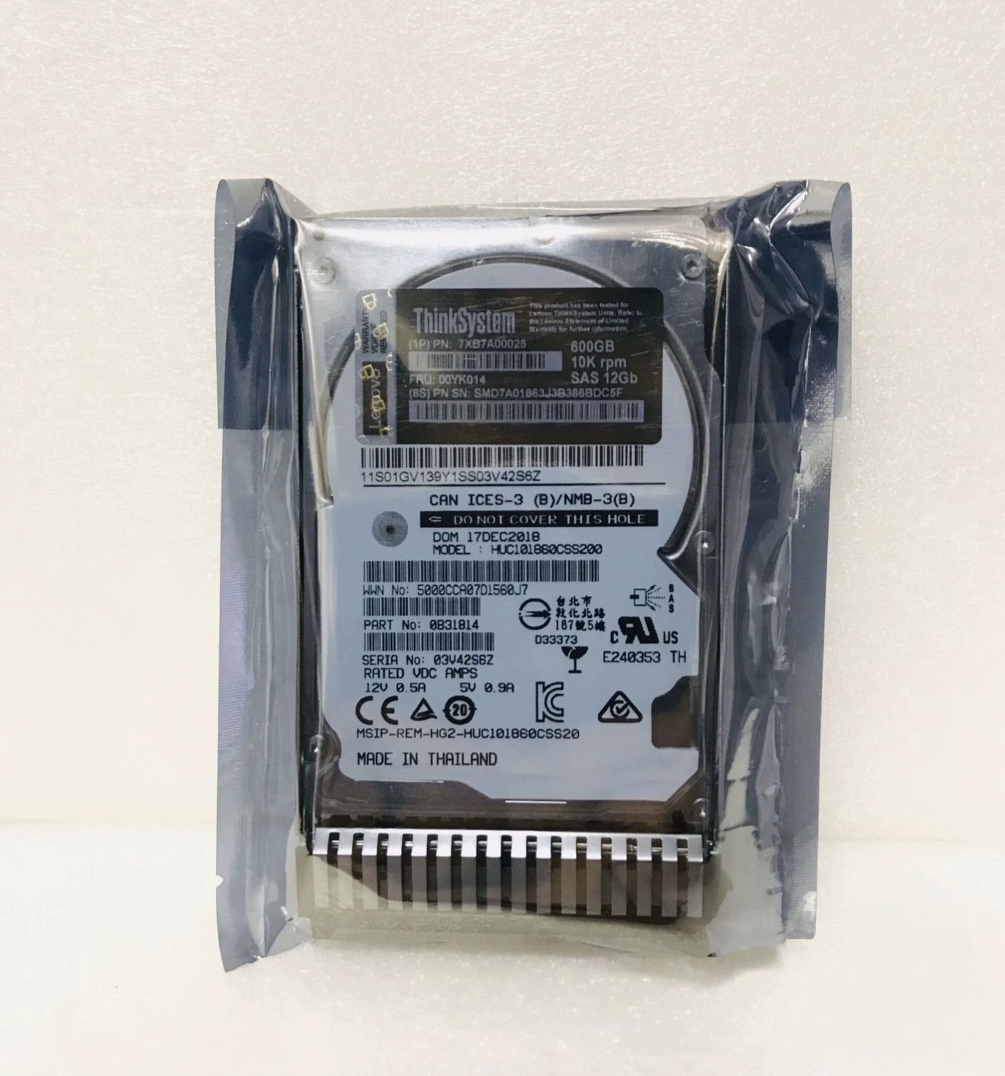 联想IBM硬盘 00YK014 600GB SAS 2.5寸12GB 10K