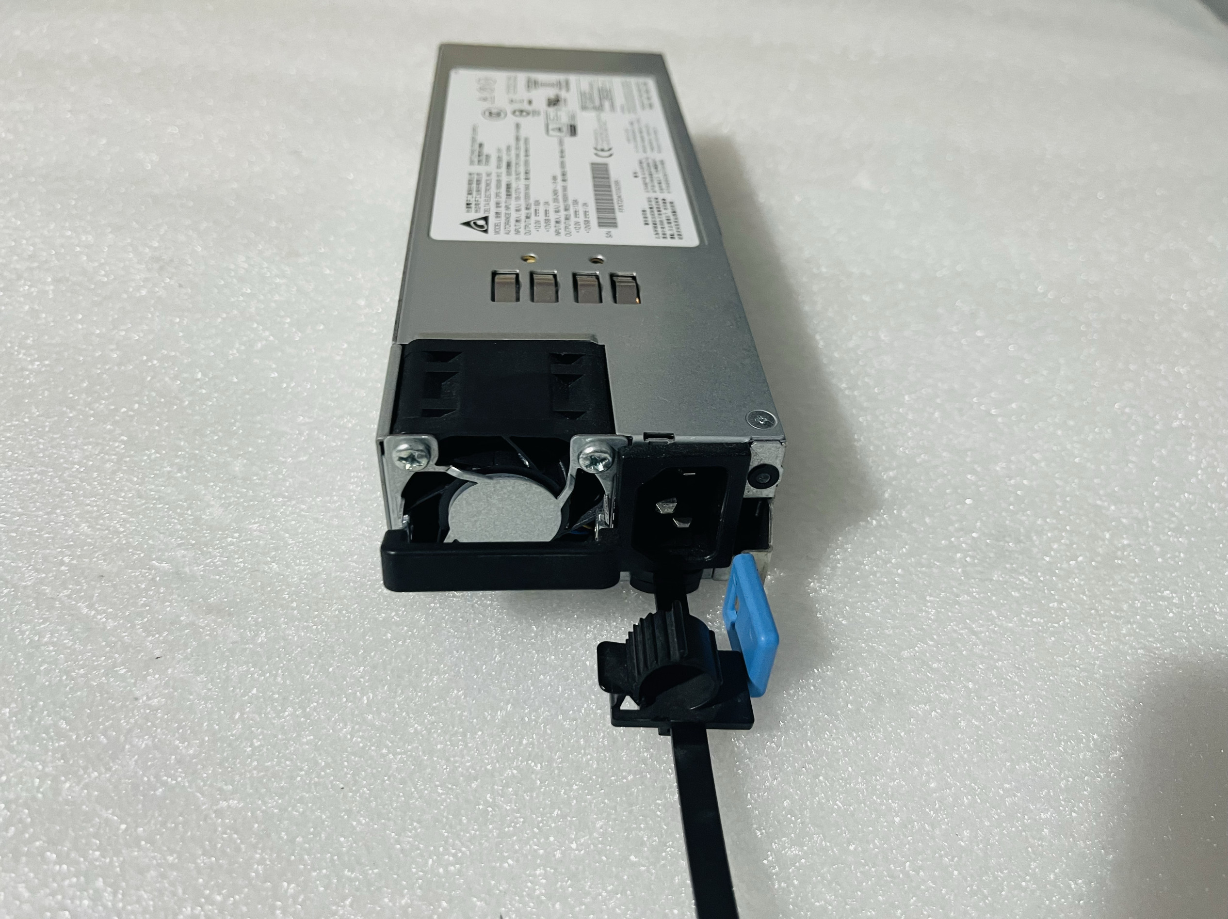X737A 114-00208 NetApp FAS8300 1600W电源 DPS-1600AB-18C：企业级数据中心的超级心脏！-磁盘 ...