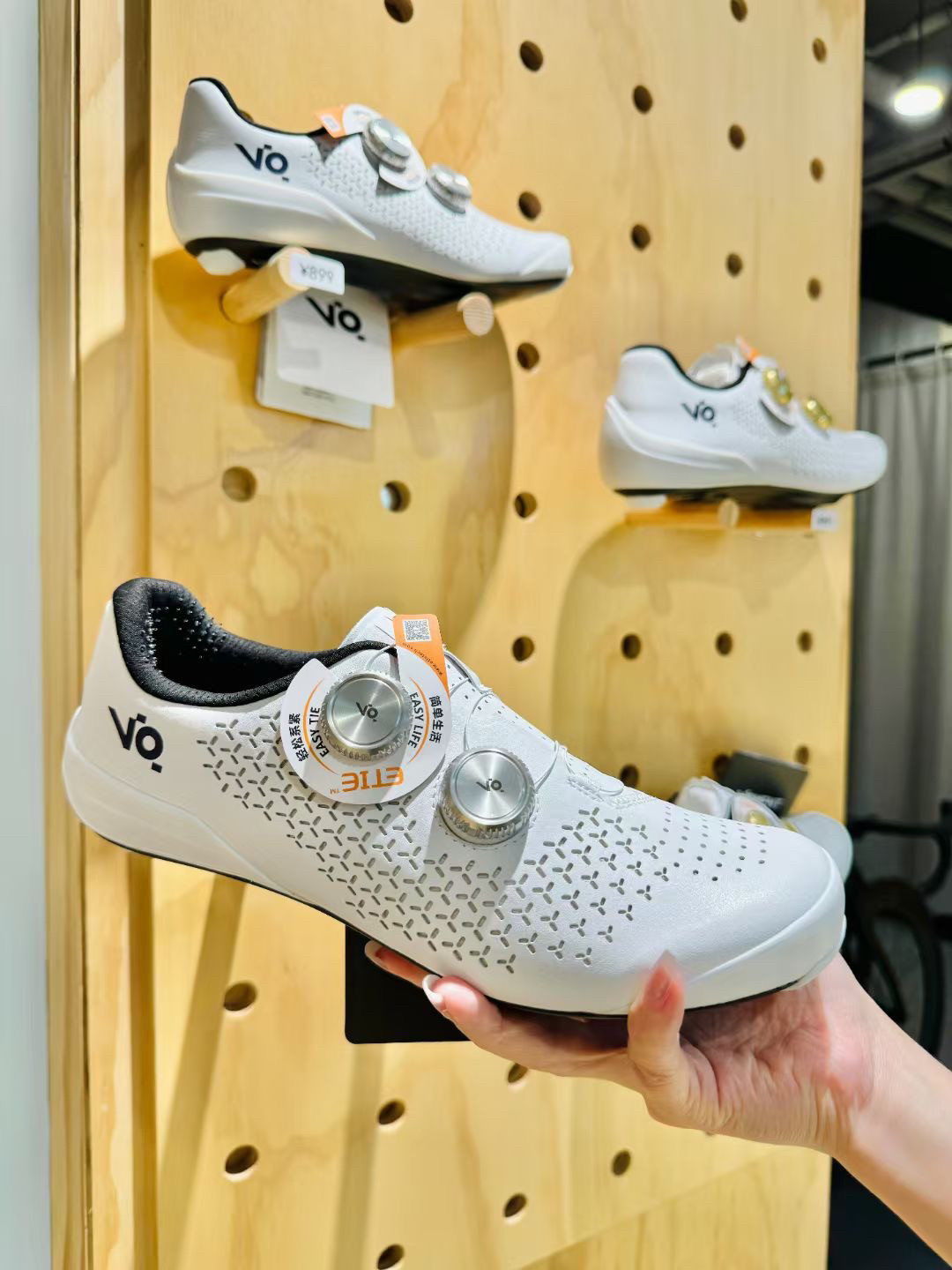 VOMENT PEC 01公路车骑行锁鞋：专业骑行新宠，超轻舒适体验！-骑行鞋-淘宝百科网