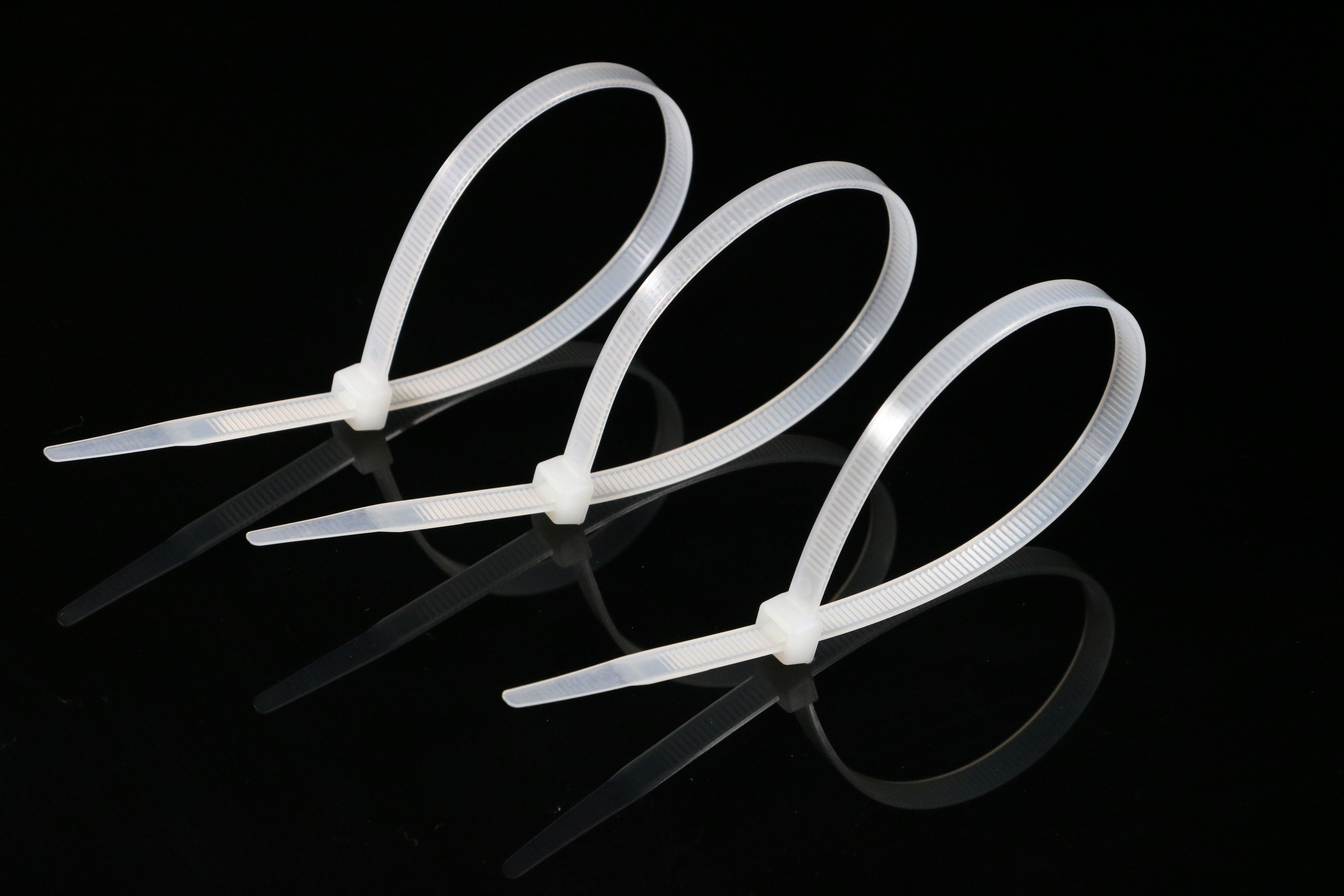 Plastic self-locking nylon cable tie small harness belt fixing strip ...