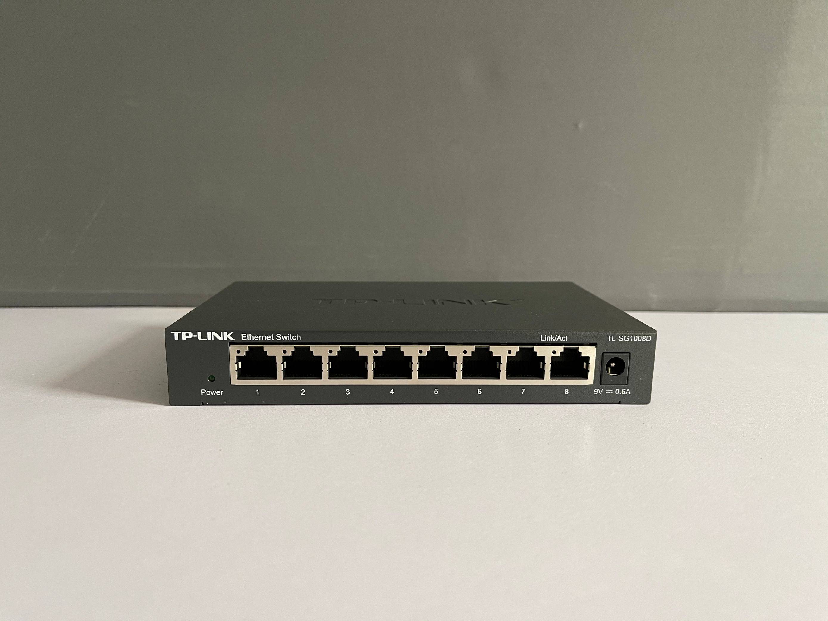 TP-LINK TL-SG1008D Full Gigabit 8-Port Network Switch High Speed 1000M ...