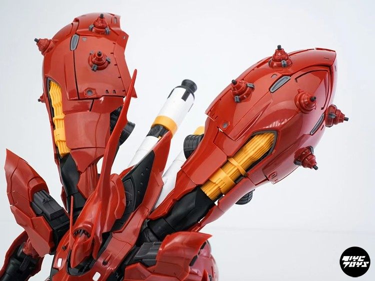RED SOUL 1/144 RG NIGHTINGALE MODEL KIT