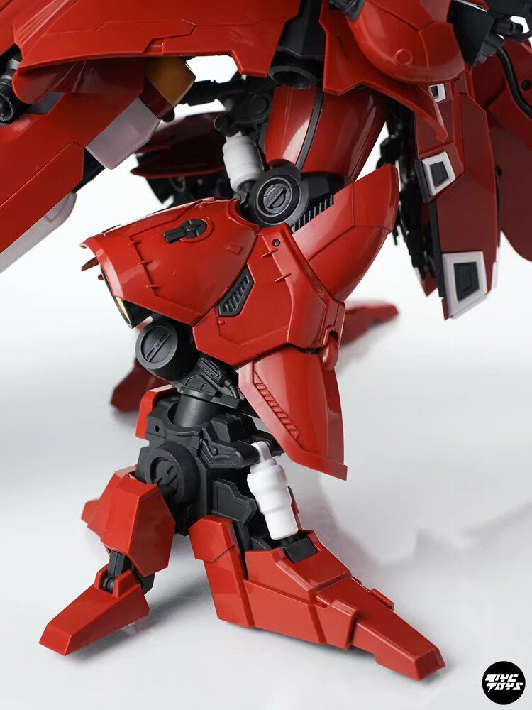 RED SOUL 1/144 RG NIGHTINGALE MODEL KIT