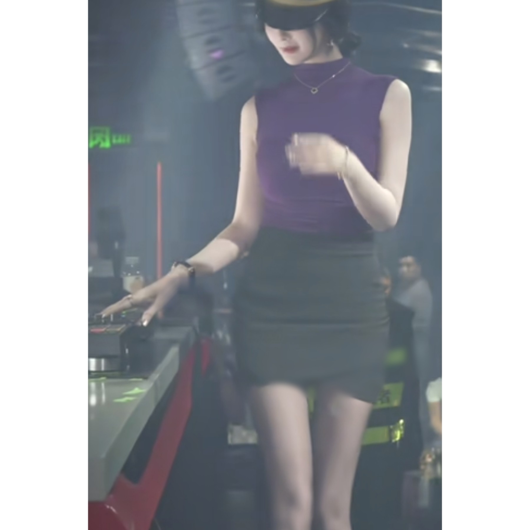 25年最新DJLee酱同款纯欲风半高领背心+包臀短裙｜夜店辣妹必买！避坑指南-职业女裙套装-淘宝好物网