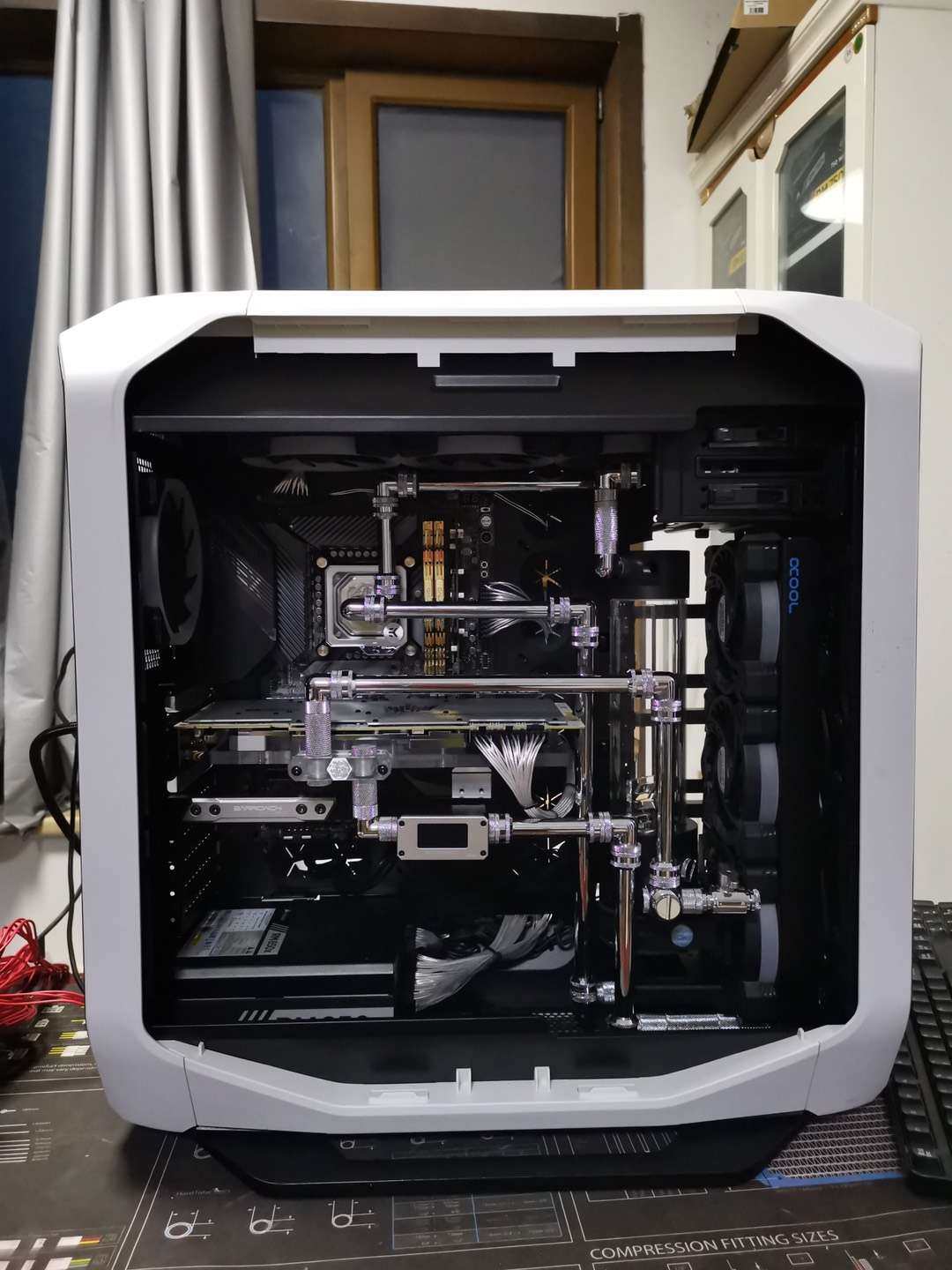 It is used for corsair pirate ship 780t side-through game water-cooled ...