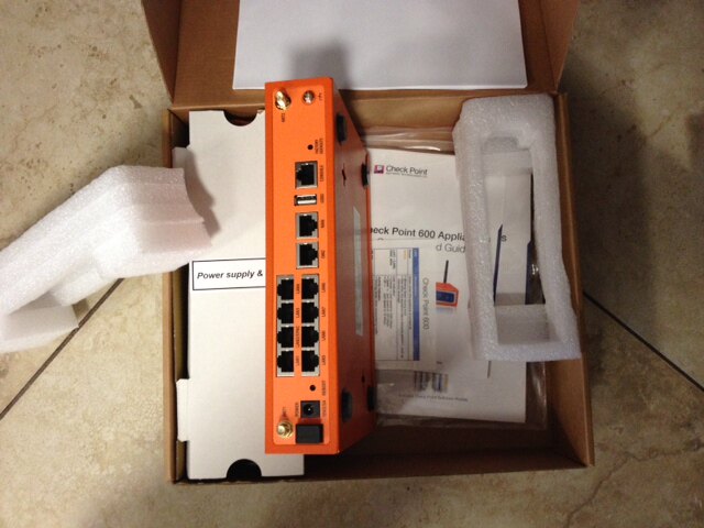 Checkpoint CPAP-SG680-NGTP-W-FCCA L - 50W with 10-blade Wireless Firewall