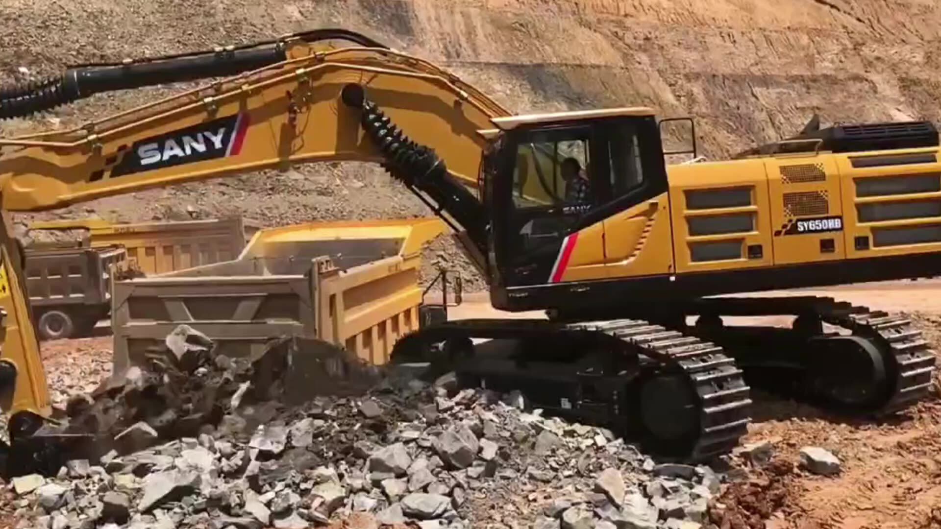 The Sany 650 Used Original Crawler Excavator 65 Tons Super Large Used Track Excavator For Sale ...