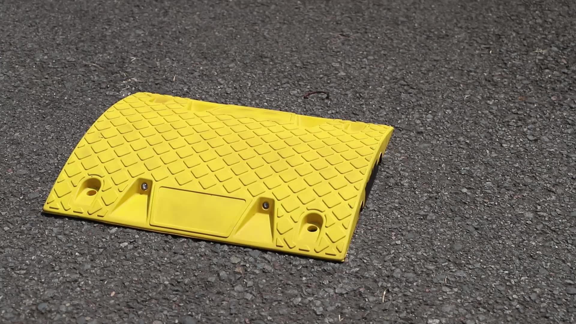 Yellow & Black Road Speed Hump Plastic Speed Bumps - Buy Plastic Speed ...