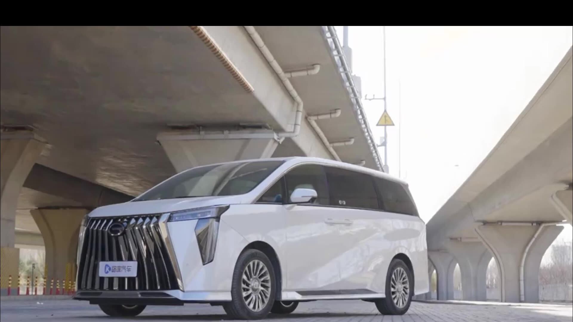 2023 Trumpchi M8 Grandmaster 2l Hybrid New Energy Electric Mpv Ev Car ...