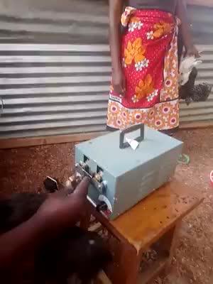 Portable Automatic Chicken Duck Debeaker Poultry Mouth Cutting Machine ...