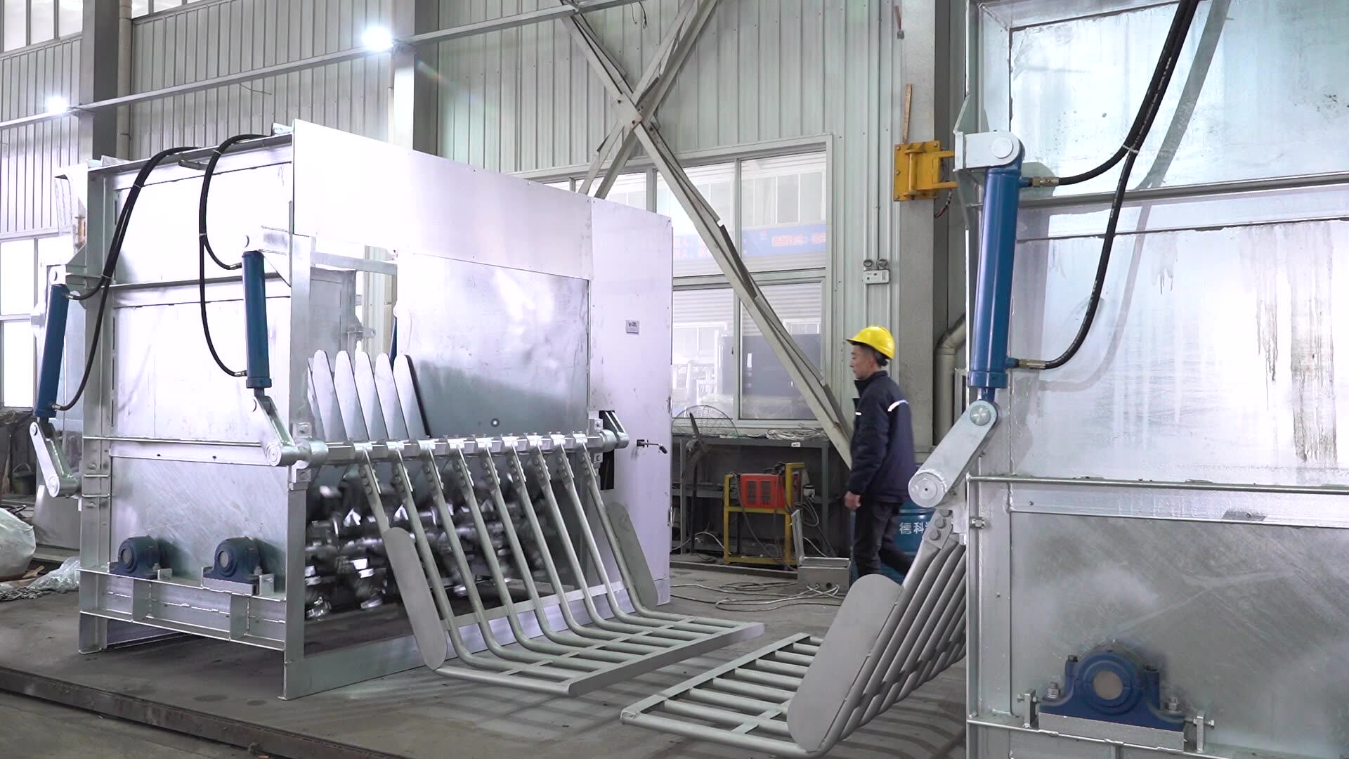 Slaughterhouse Pig Abattoir Slaughter Line Dehair Machine To Remove Pig ...
