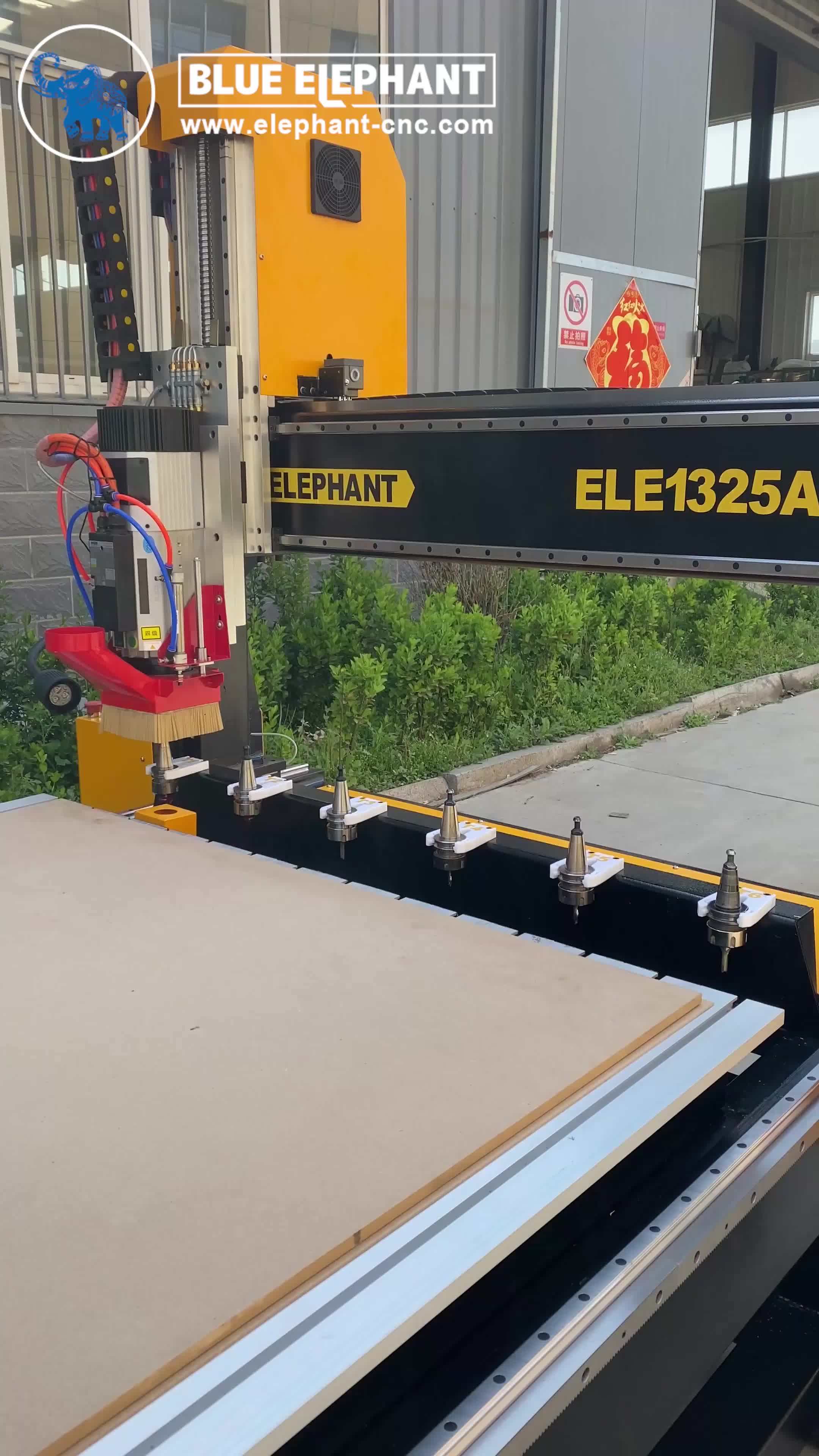 1300*2500*200mm Mdf Wood Acp Cutting Cnc Router Machine With Atc 9kw ...