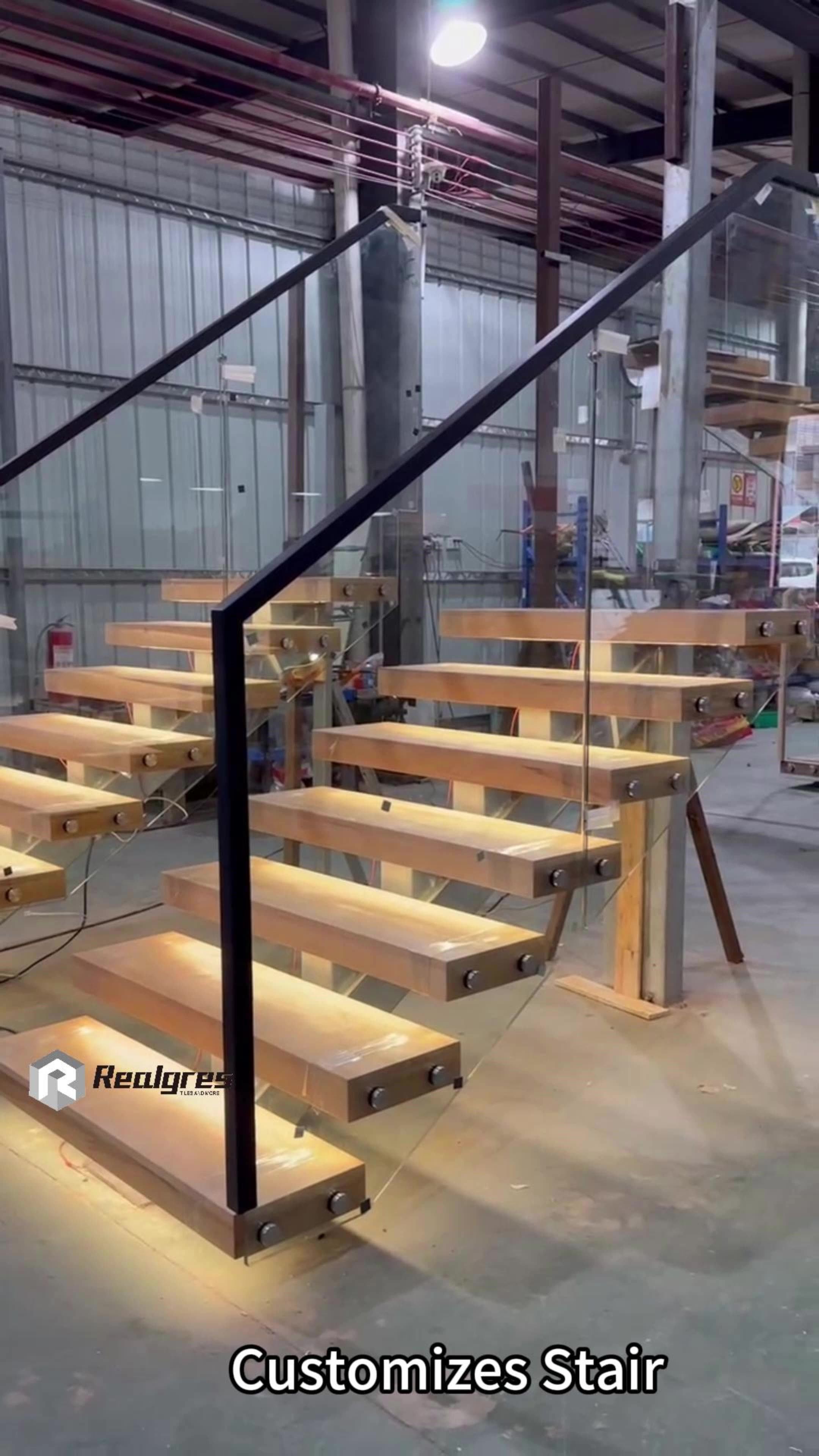 Floating Straight Stairs Central Spine Stair Middle Stringer Staircase ...