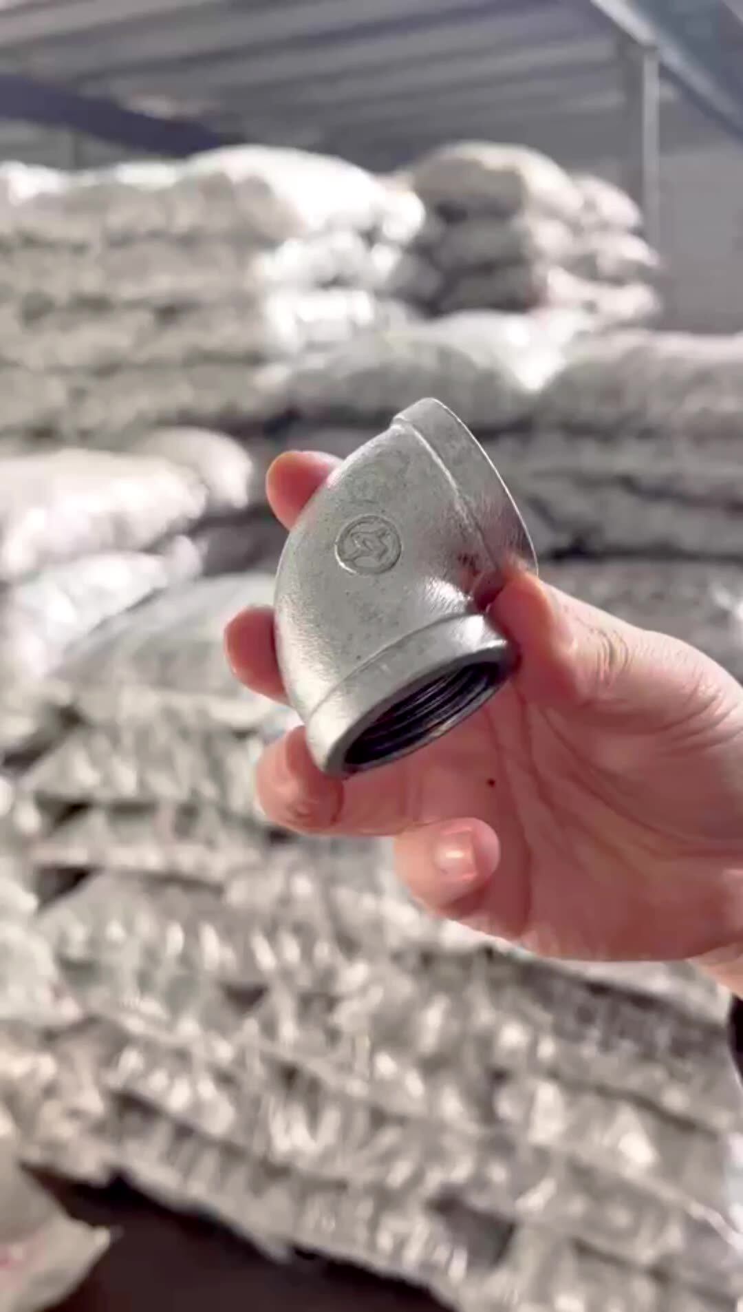 90 Degree Elbow Galvanized Cast Iron Pipe Fittings Oem Customizable ...