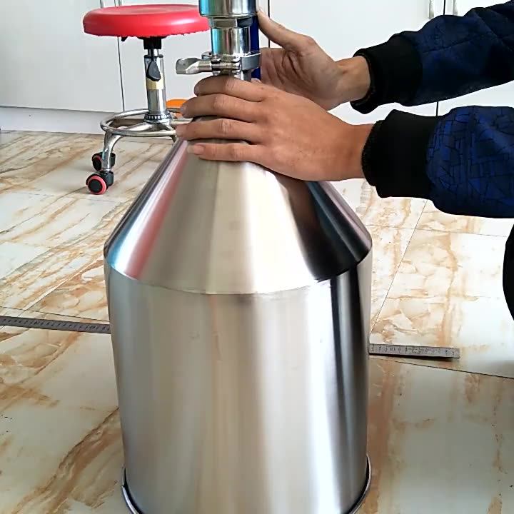 304 Stainless Steel Conical Hopper Injection Molding Machine Storage ...