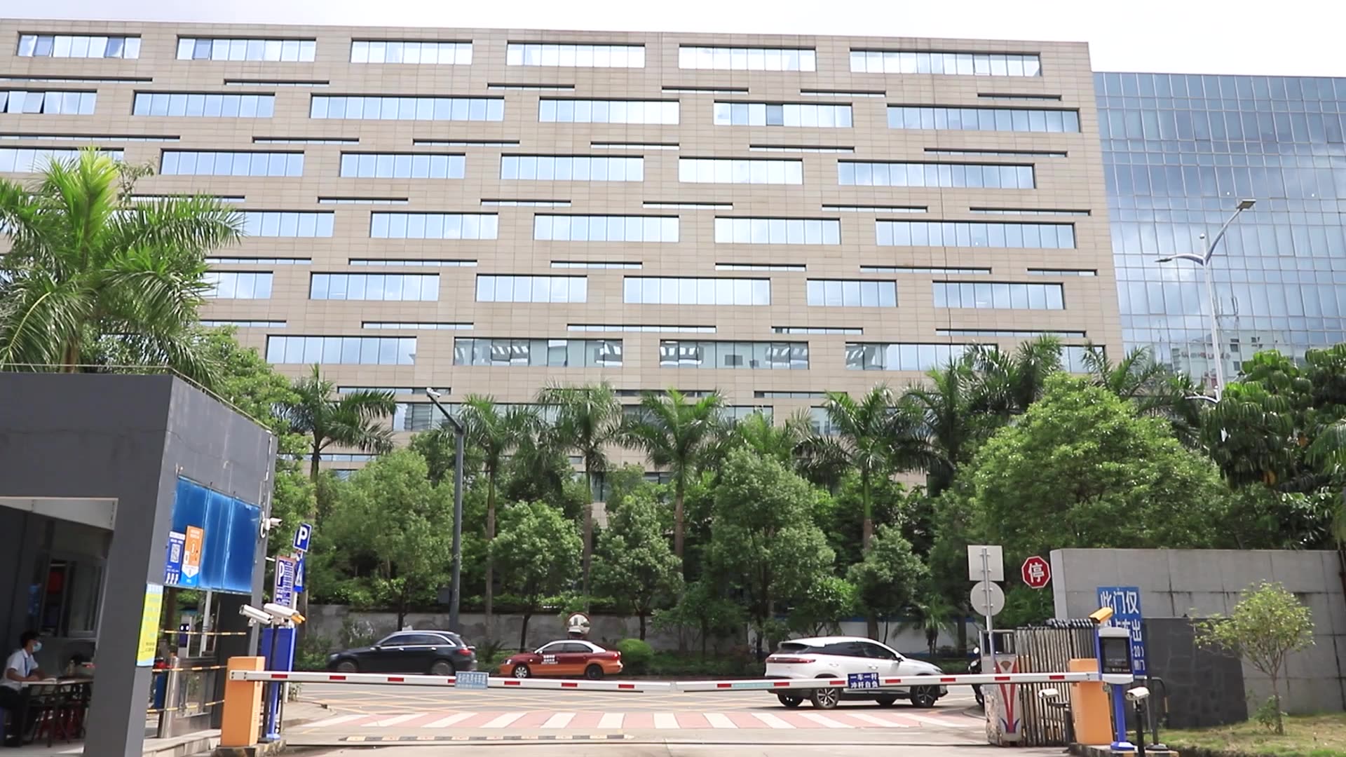 Precise Vehicle Detection With Inductive Loop Vehicle Detector Sensor For Parking Access