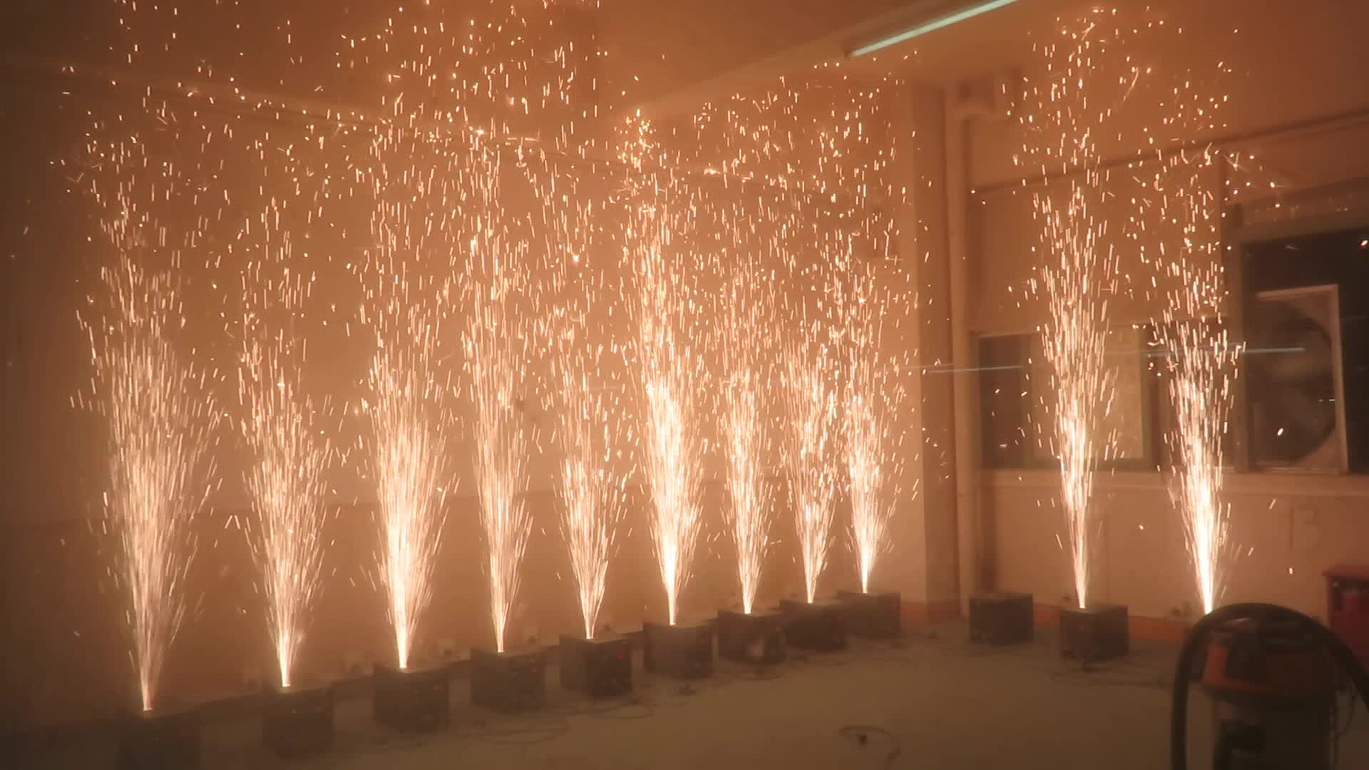 Ce Indoor/outdoor Fountain Fireworks Cold Spark Machines For Dj/stage Indoor Wedding Fireworks ...