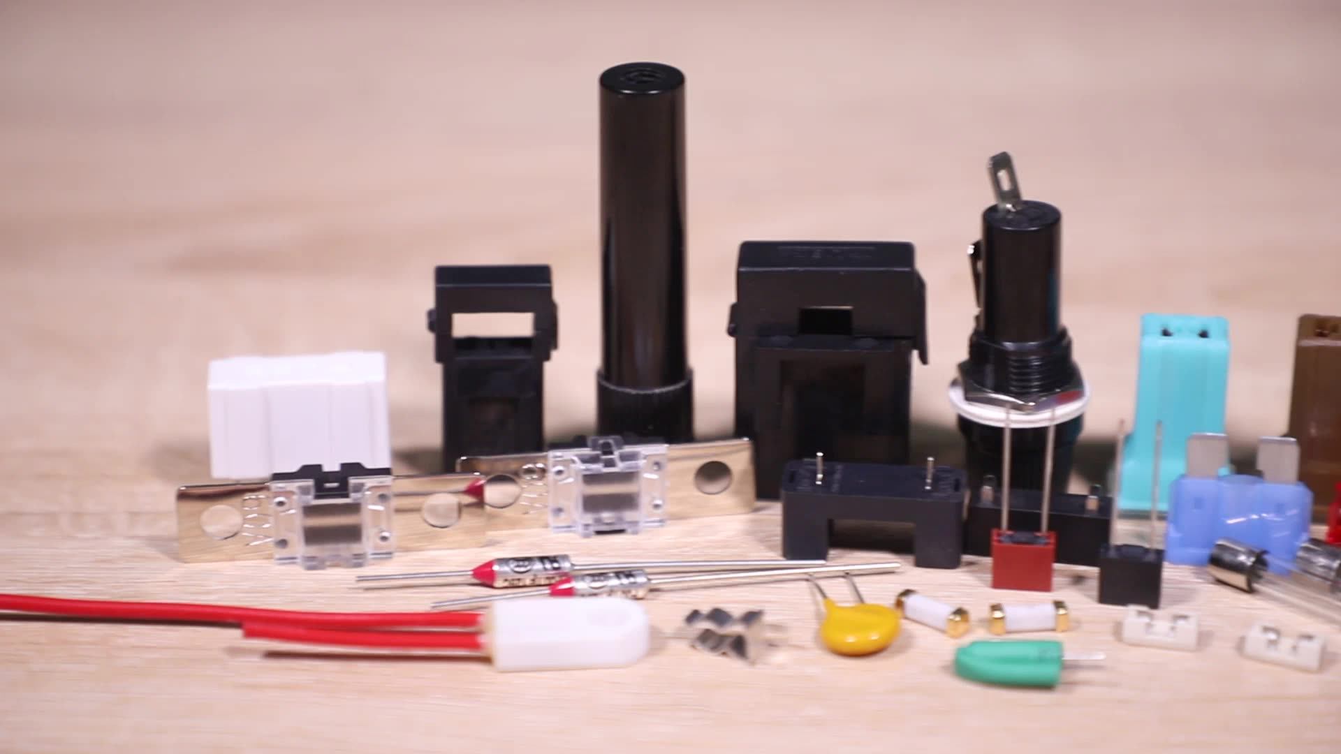 Plug Fuse Holder With Relay Terminal Multi-way Automobile Fuse Box ...