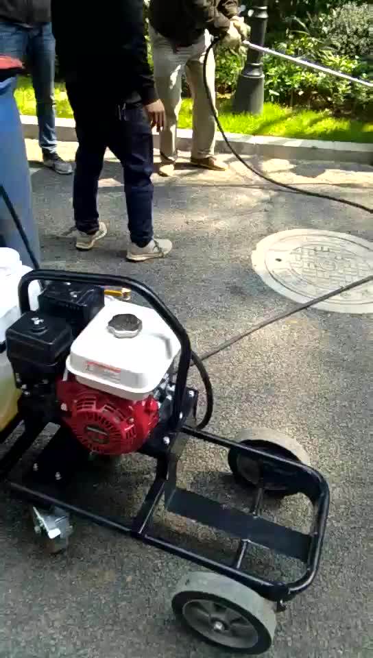 Asphalt Road Emulsion Spraying Machine Tar Sprayer - Buy Spraying ...