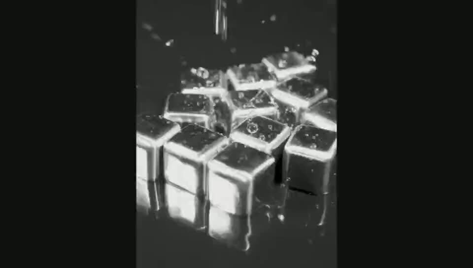 Bagus Bullet Shaped Stainless Steel Ice Pack Whiskey Stone Chilling ...