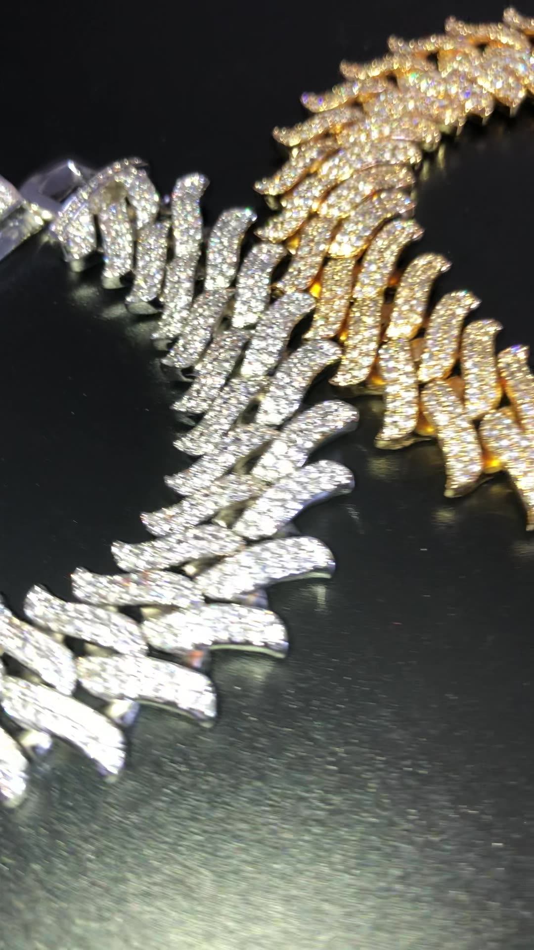 New Designing Spiked Chain Hiphop Iced Out Big Heavy Chain For Men ...