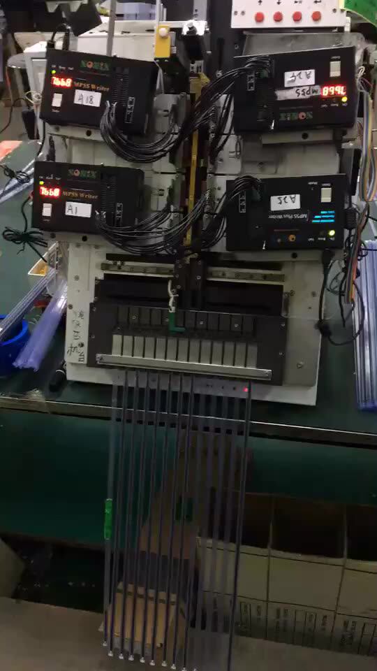 热销松翰SONIX 8位MCS-51单片机SN8F5828FG-B LQFP64 数学运算MCU-阿里巴巴