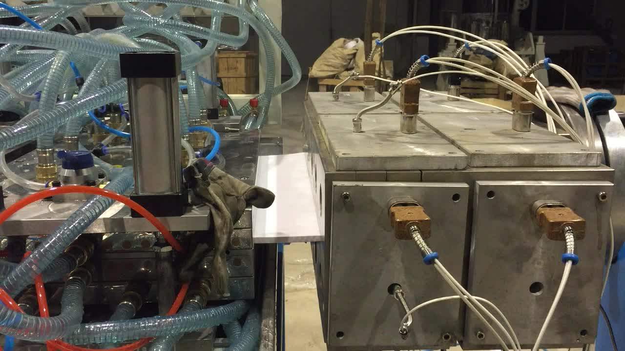 Pvc Plastic Extrusion Calibrator Die / Extrusion Moulding Head - Buy ...