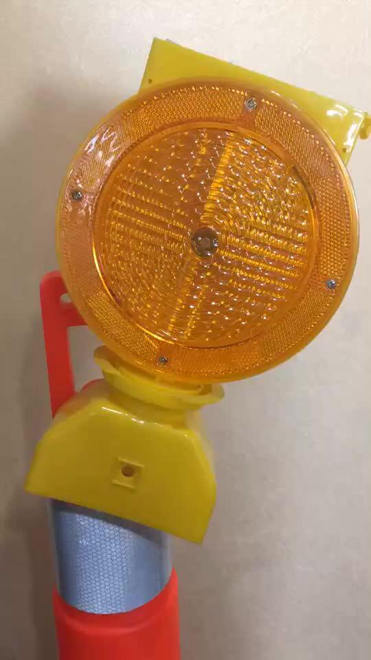 Factory Direct Selling Safety Automatic Yellow Led Solar Flashing ...